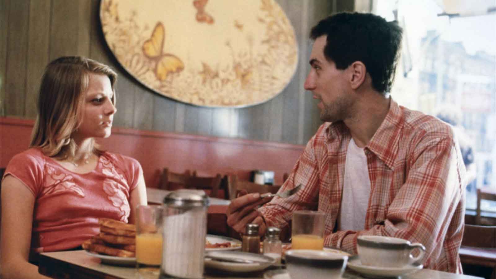 14 iconic photos from 1976’s Taxi Driver