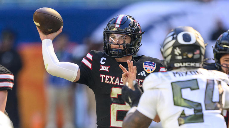 Patriots rookie QB Behren Morton is older than Drake Maye, but knows he ...