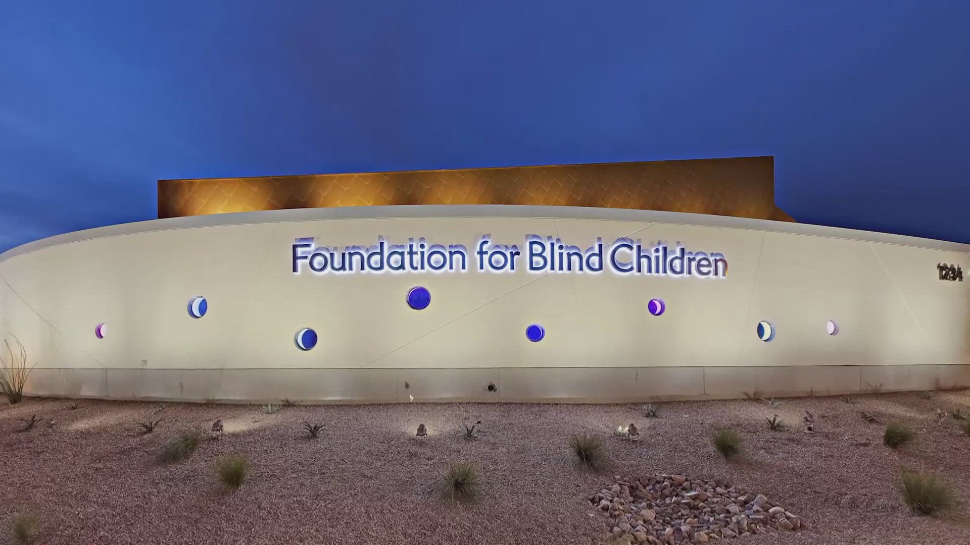 Phoenix school for blind children builds independence before ...