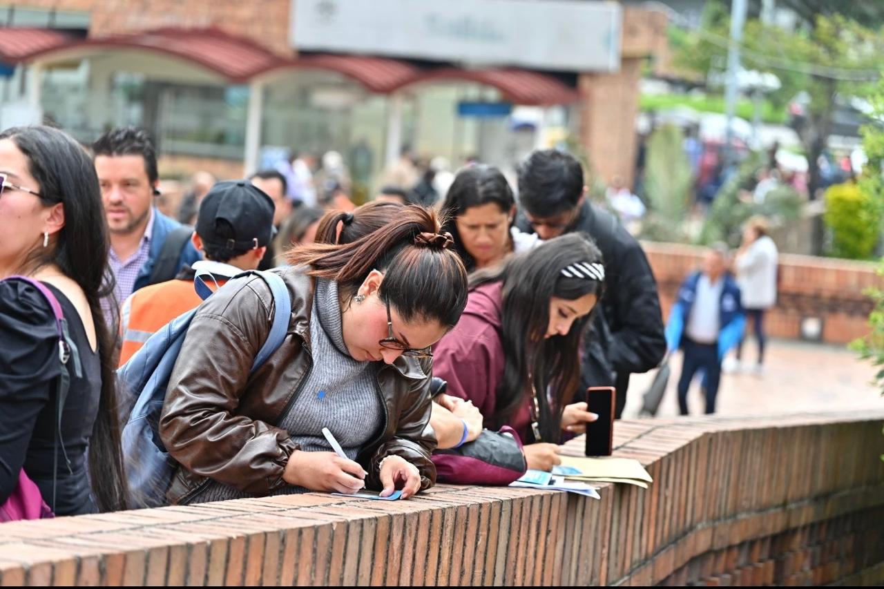 Exitoso festival de empleabilidad en Cundinamarca: más empleo para la ...