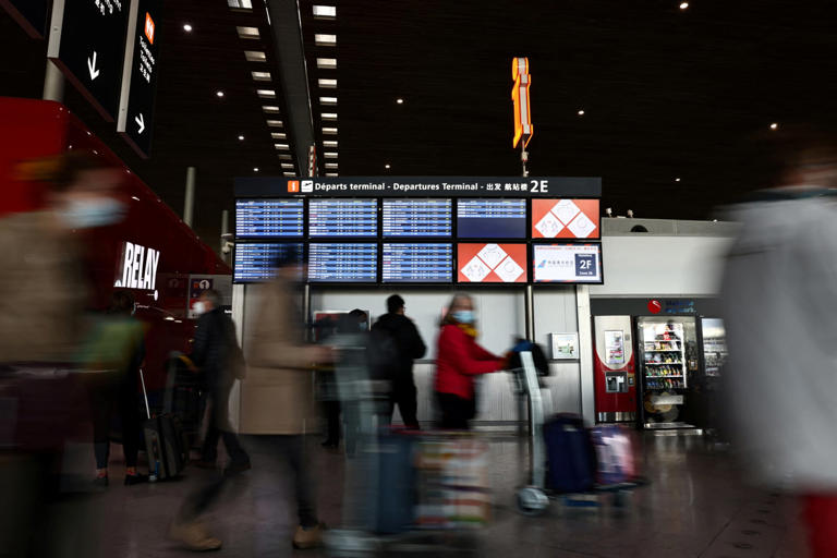 Γαλλία: Σε ακυρώσεις πτήσεων προχωρούν οι low cost εταιρείες λόγω φόβων ...