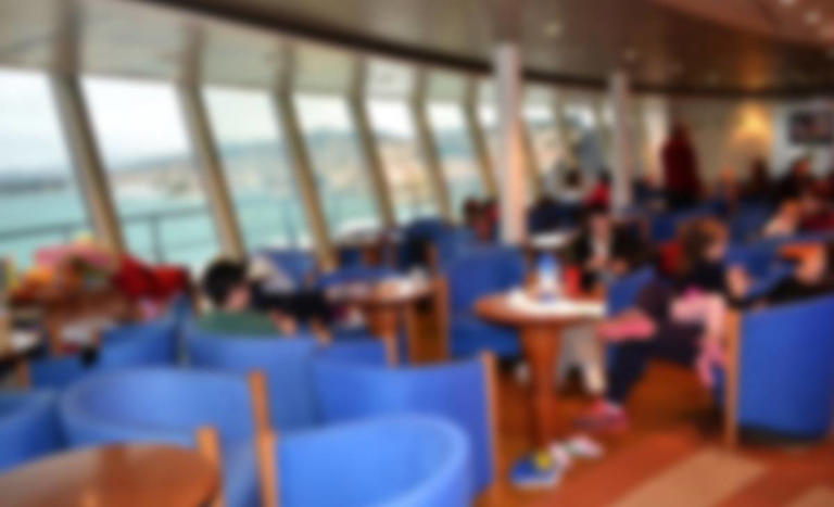 Ένταση σε μεταγωγή: Κρατούμενος χτύπησε αστυνομικό μέσα στο πλοίο