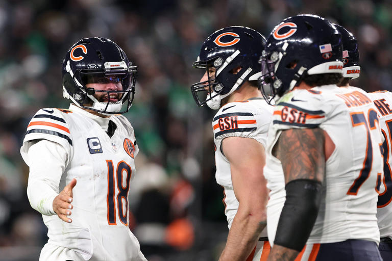 Projecting the starting lineup of the Chicago Bears offense based on 11 ...