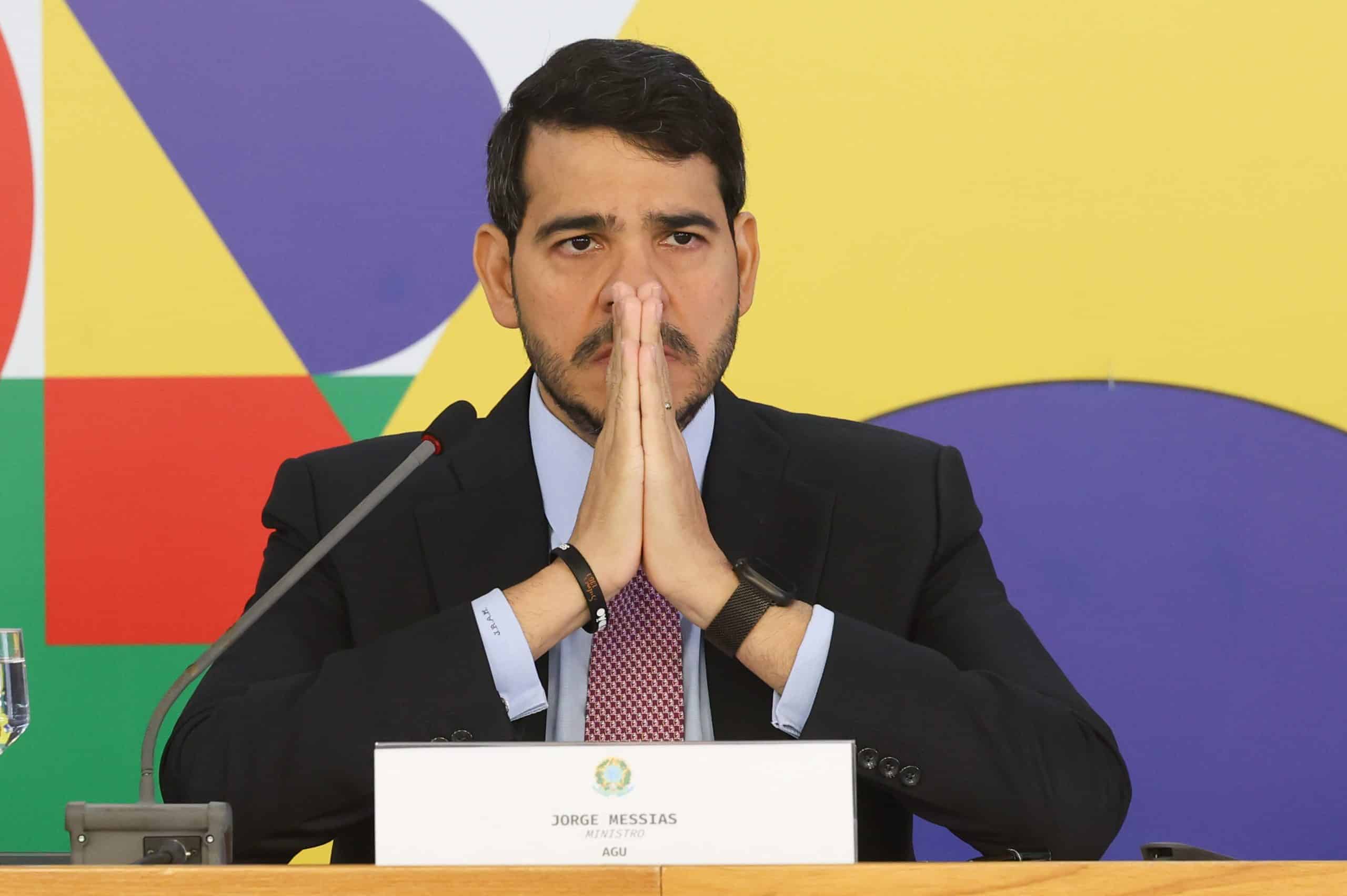 Jorge Messias chora ao dizer que é evangélico em sabatina: "Aqui vos ...