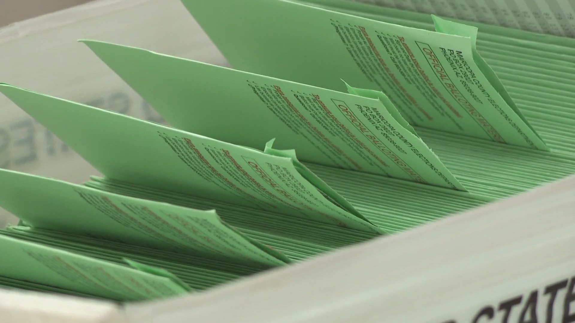 Judge dismisses DOJ lawsuit seeking to obtain Arizona's voter rolls