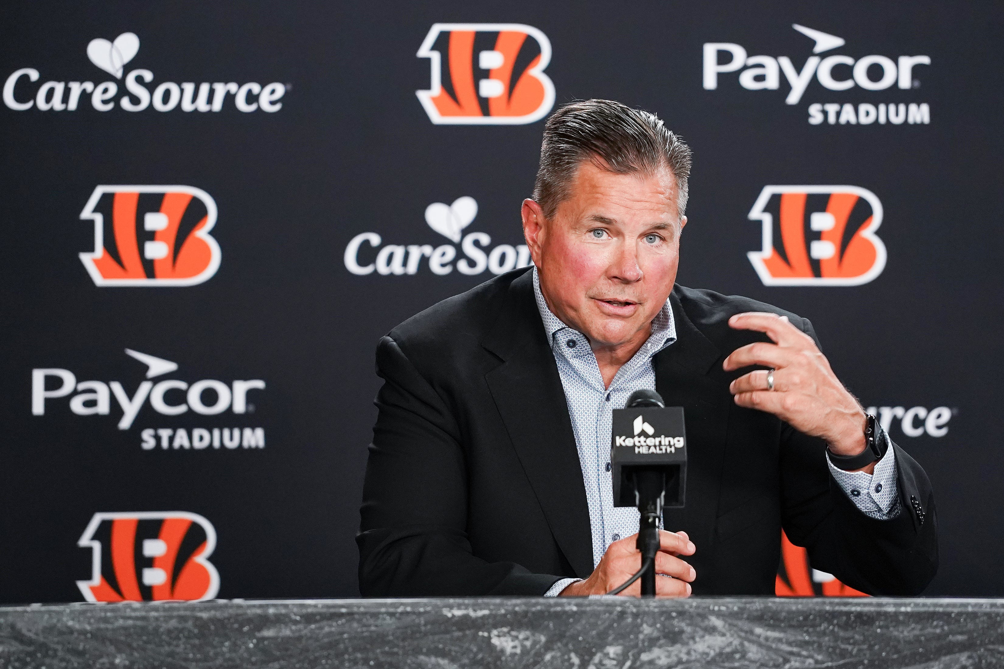 Bengals' top free-agent LB targets, important notes after draft