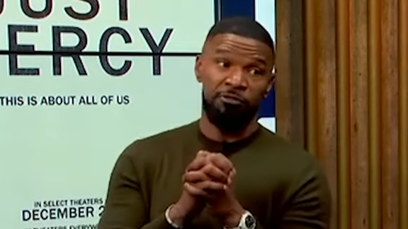 “He thought it was smart to punch me” Jamie Foxx reveals the fight