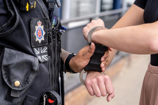 Thief caught in the act whilst already banned from town centre
