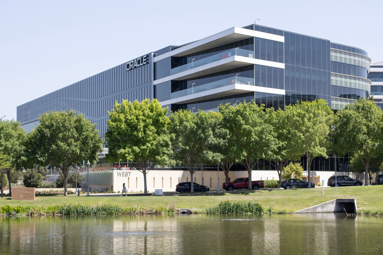 Despite concerns, Oracle 10-K supports revenue outlook for fiscal 2027 ...