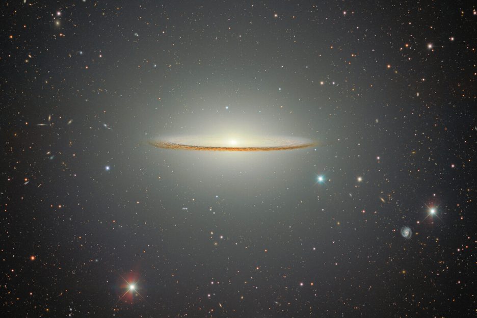 Sombrero-shaped galaxy stuns in new image – captured by the camera ...