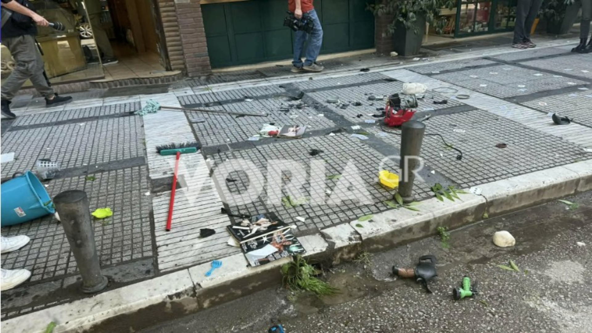 Θεσσαλονίκη: Ελεύθερη η μητέρα του 5χρονου που πετούσε αντικείμενα από ...