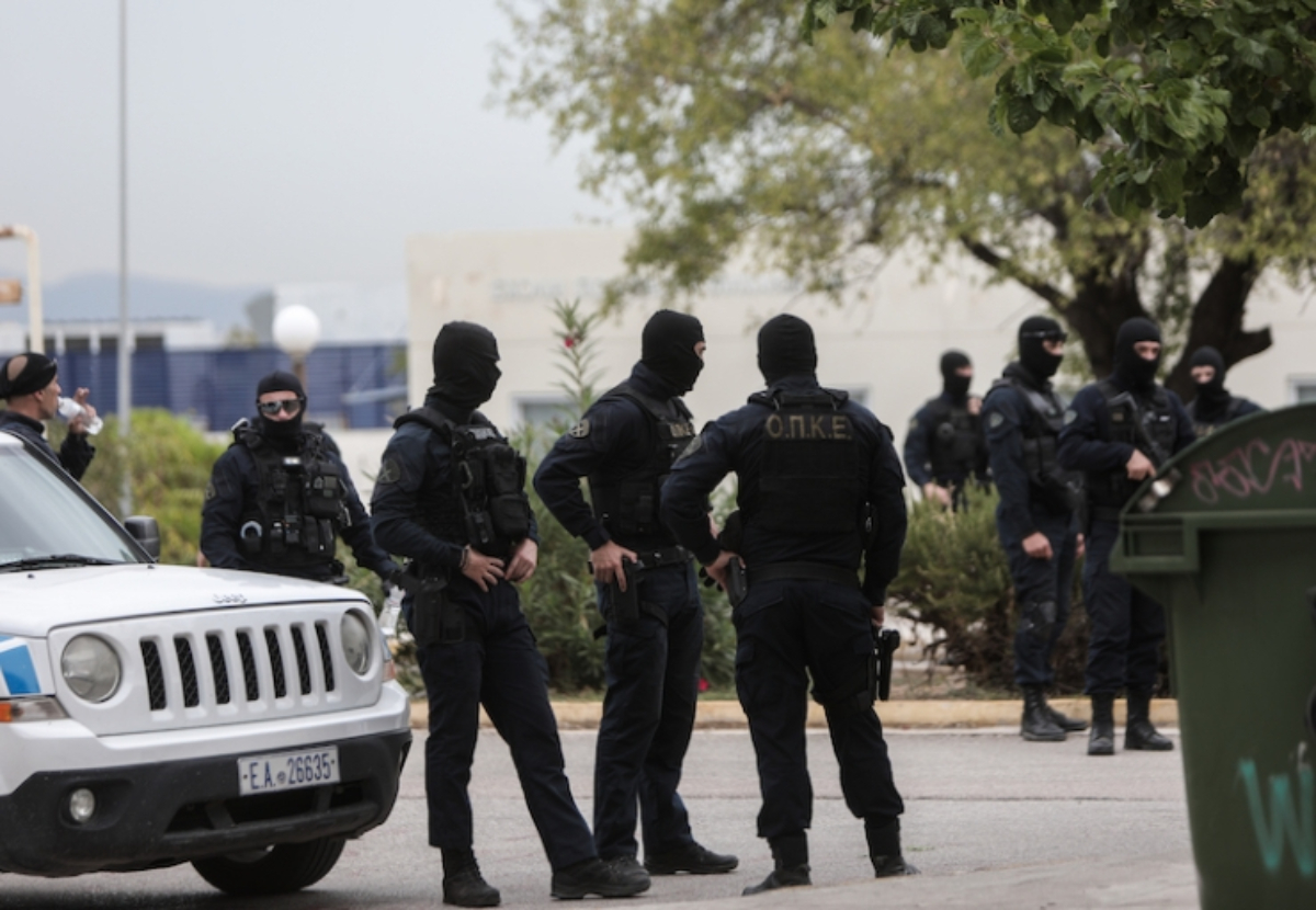 Συναγερμός στην ΕΛ.ΑΣ: Αναφορές για πυροβολισμούς στις φοιτητικές ...