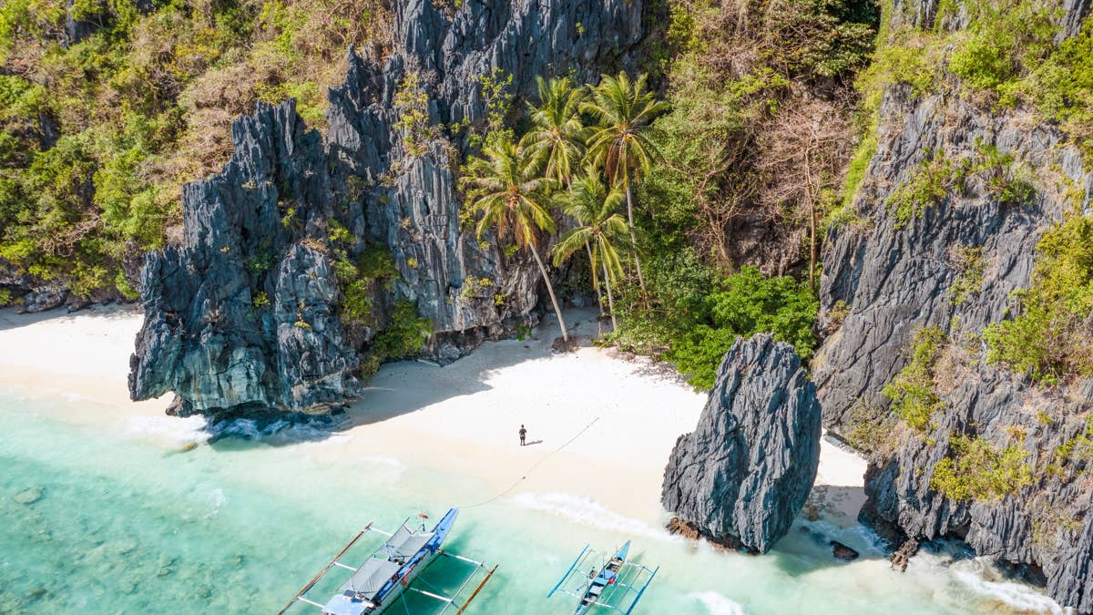 Discover the 2026 best beaches: Top spot in the Philippines and a US gem