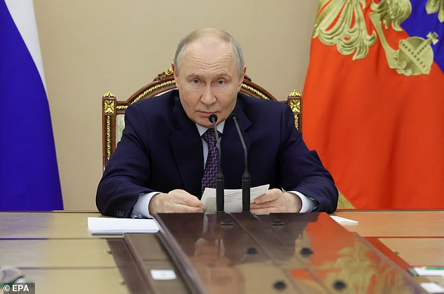 Putin axes tanks and military hardware from annual WW2 parade