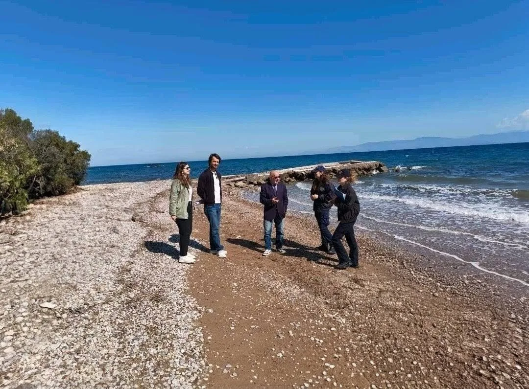 Αυτοψία Σακελλαρόπουλου σε παραλίες της Δυτικής Αχαΐας
