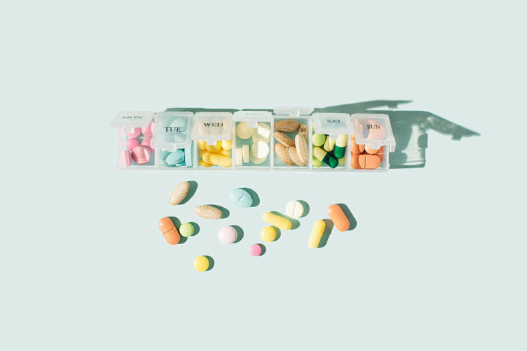 7 supplement combinations you should avoid, according to doctors