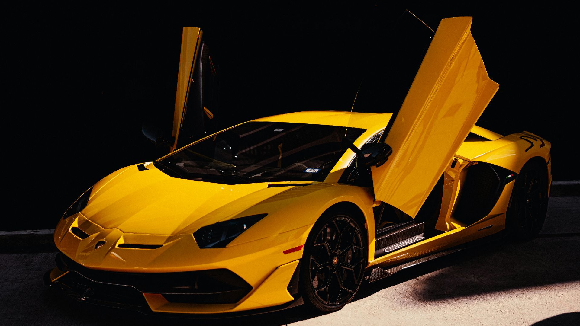 20 signs everyone is jealous of your car