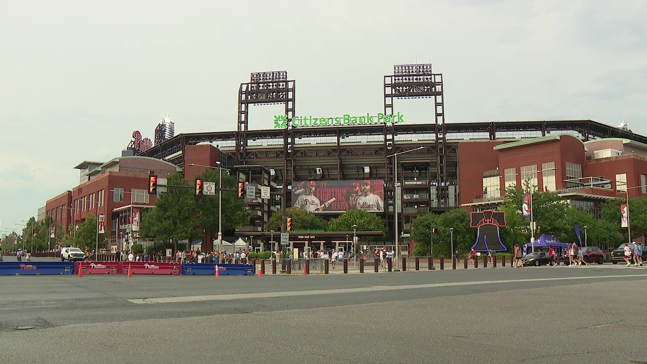 Rain postpones Phillies-Giants game; split doubleheader Thursday