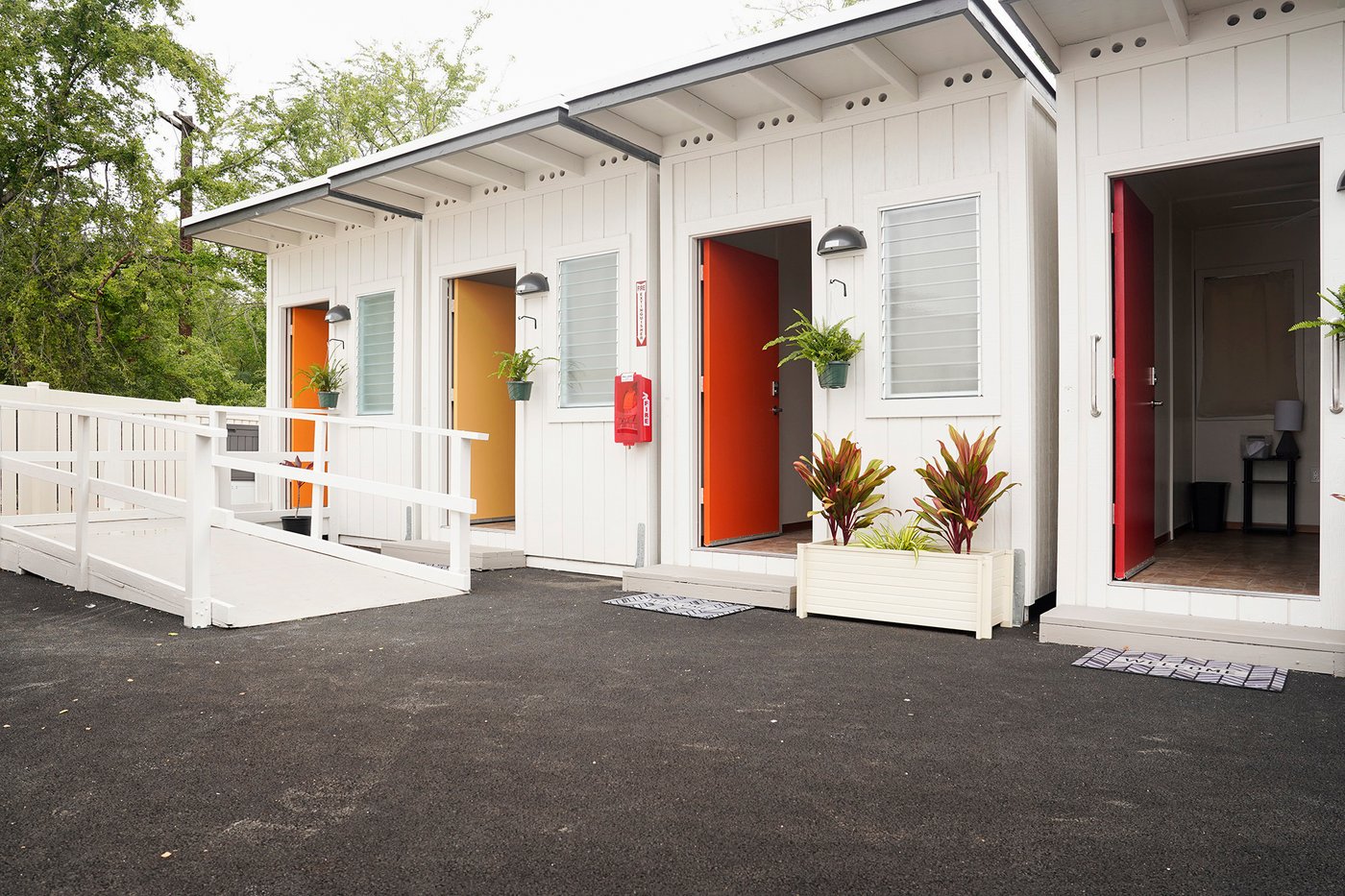 Vendetta: Hawaii governor blasts auditor report on key homeless program