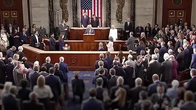 King hails 'truly unique' alliance in speech to US Congress