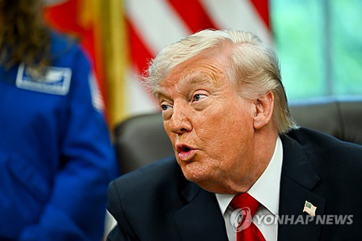 트럼프, 아랍에미리트 OPEC 탈퇴에 "유가 하락에 좋은 일"