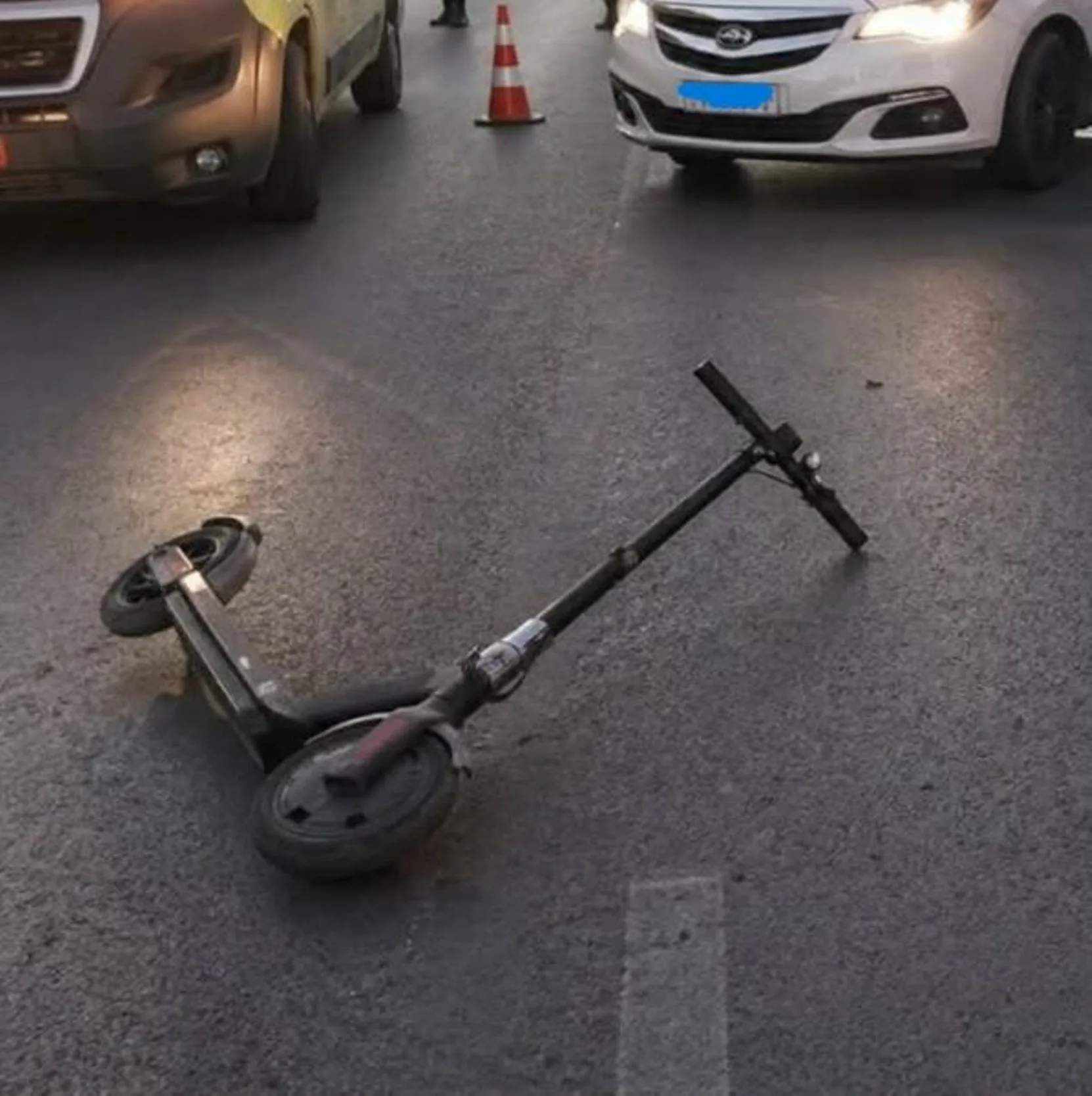 Ατυχήματα με ηλεκτρικά πατίνια: 400 παιδιά σε νοσοκομεία μέσα σε έναν ...