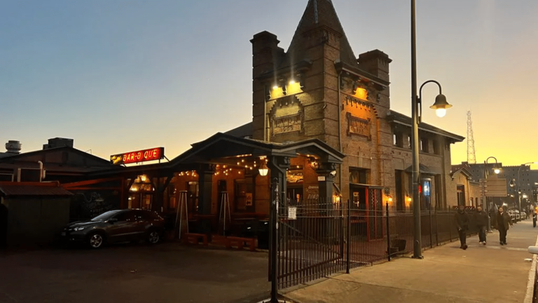 America's beloved Dinosaur Bar-B-Que location shuts down after 15 years