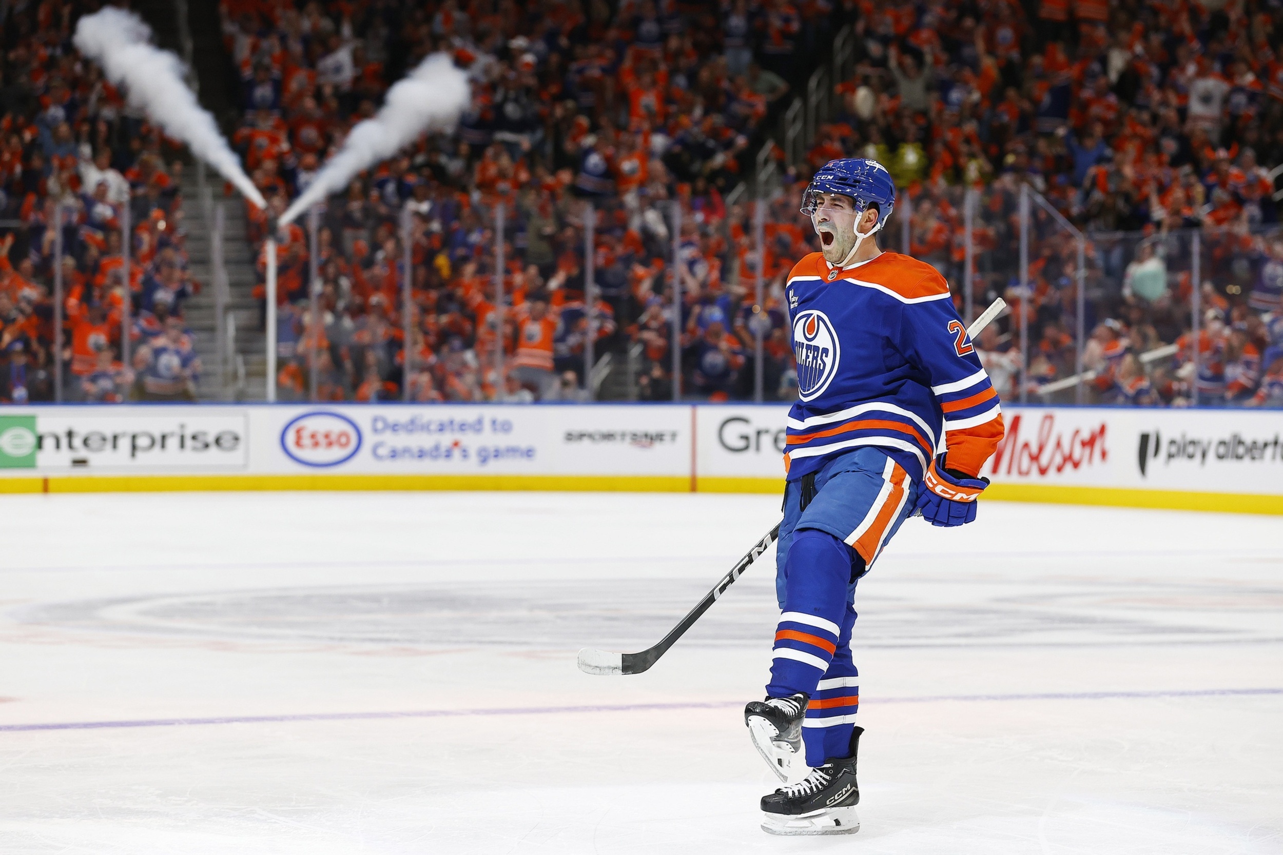 Fresh off praise from Paul Coffey, Oilers’ Evan Bouchard turns on ...