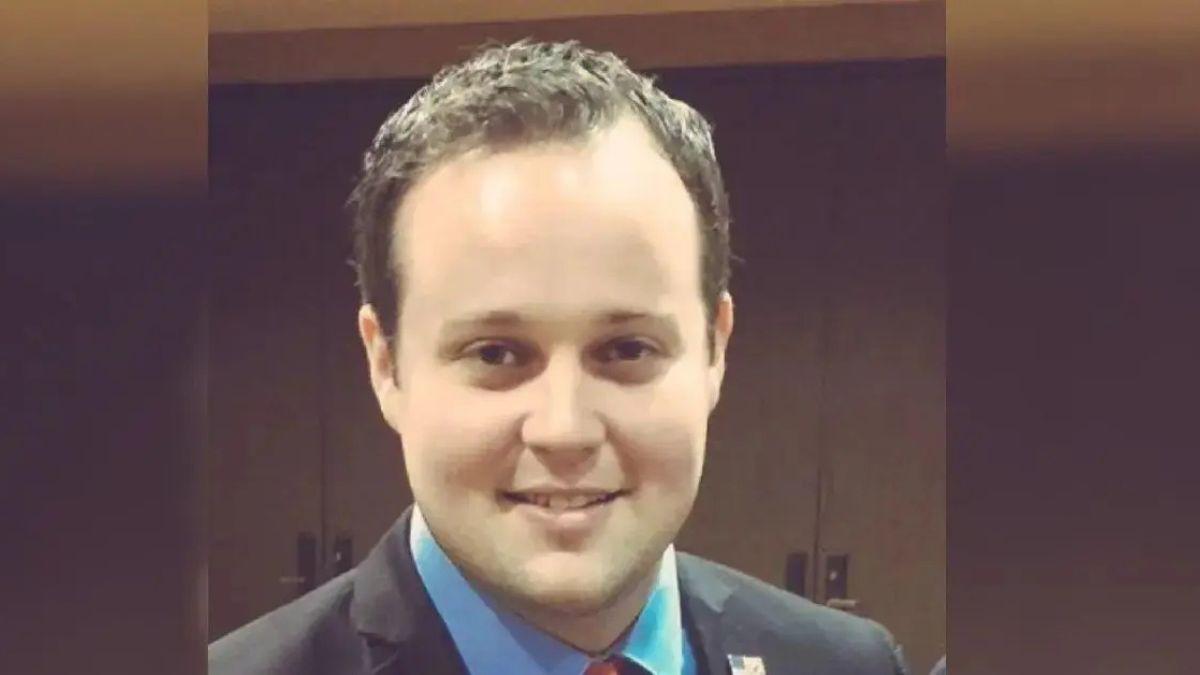 Josh Duggar in solitary confinement as prison sentence for child ...
