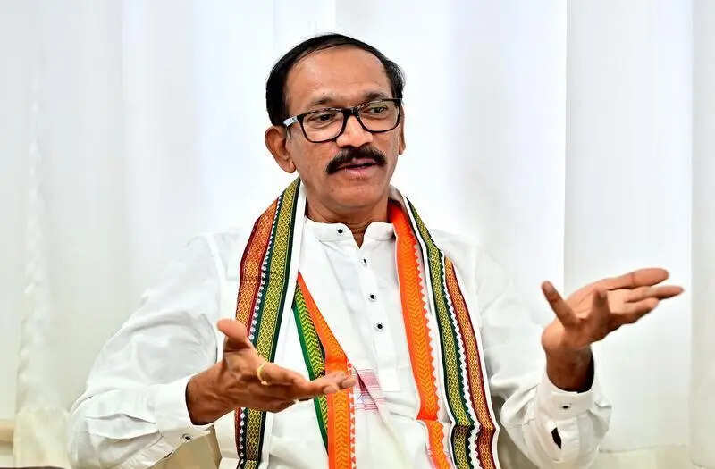 Cong revives power-sharing debate; DMK repeats its stand