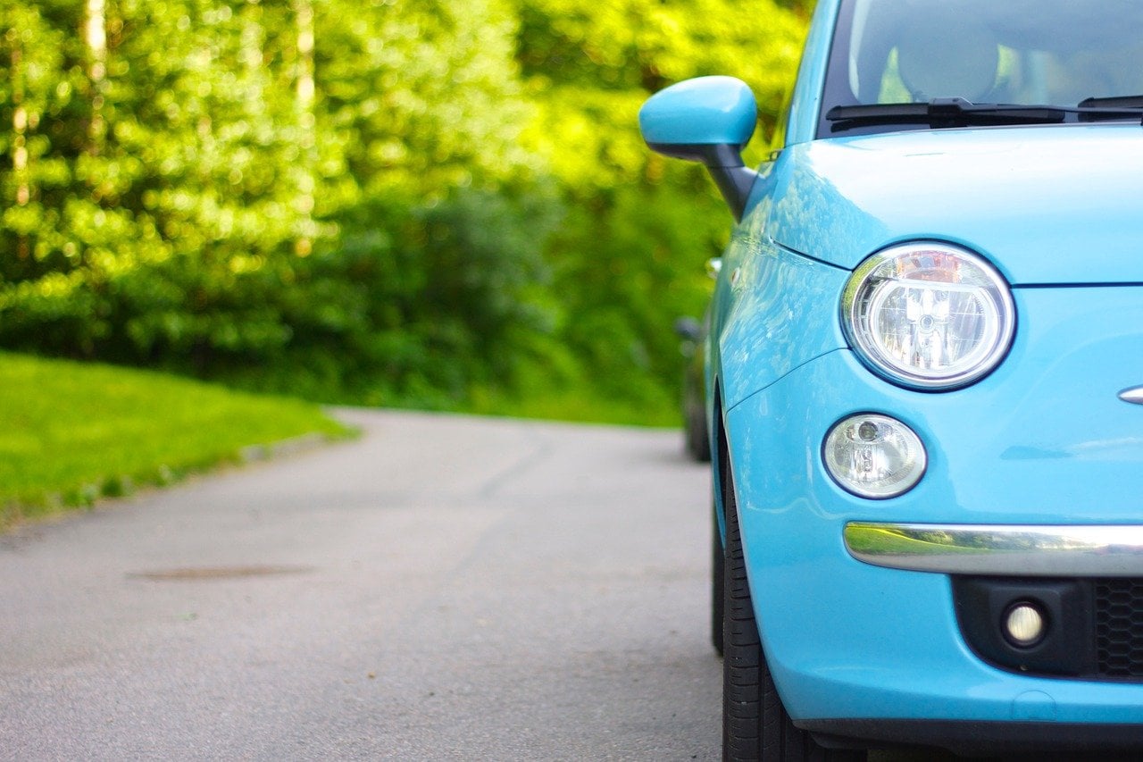 Targhe auto: cosa significano lettere e numeri — tabella aggiornata 2026