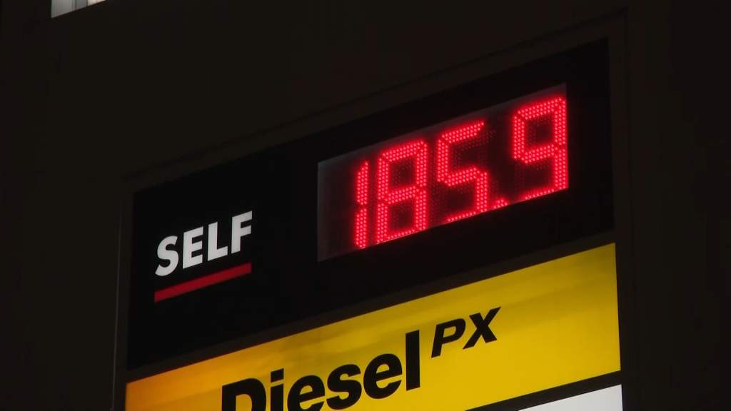'Outrageous': Alberta motorists shocked by overnight gas price spike