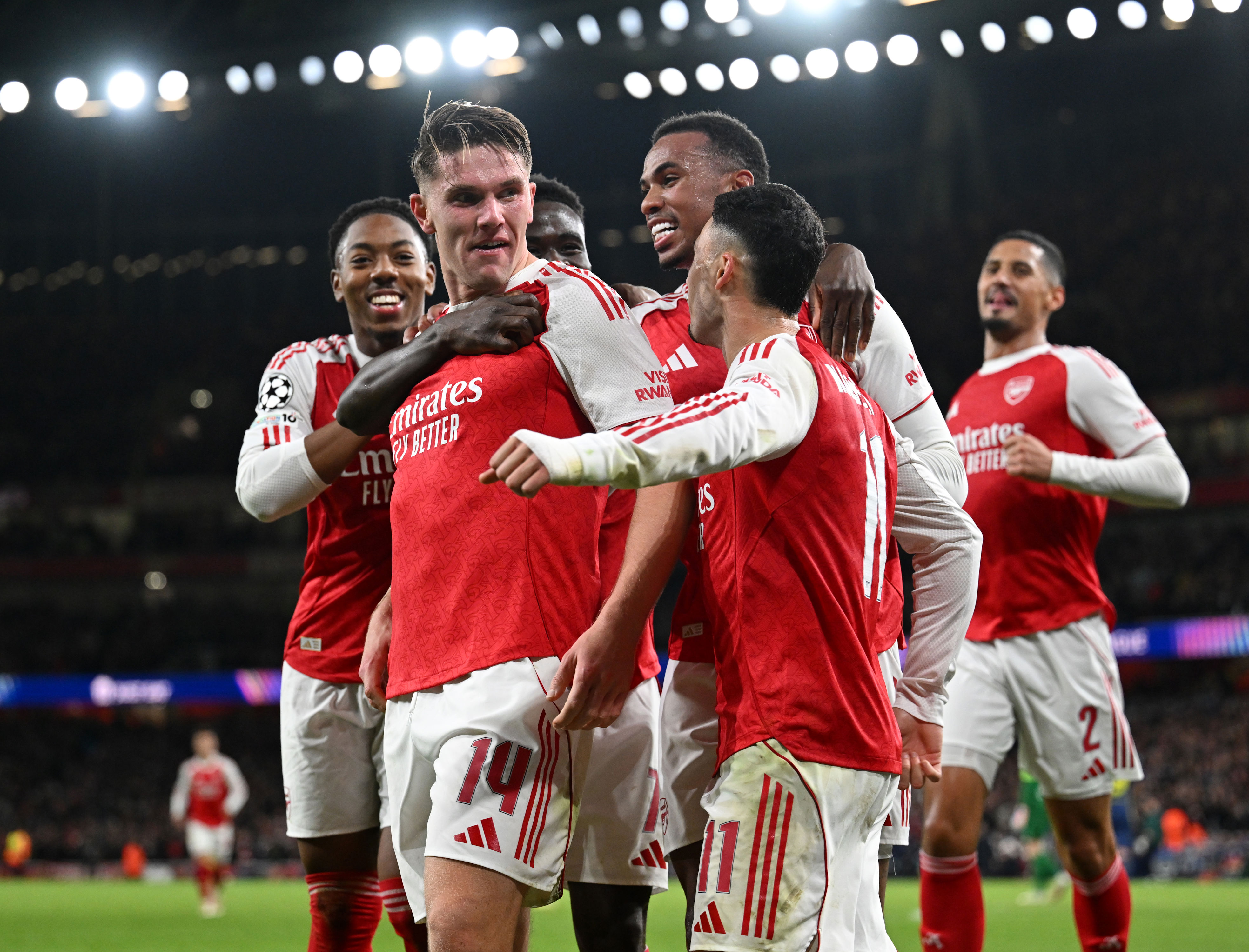 Atletico Madrid 1-1 Arsenal: All to play for in second leg - Live