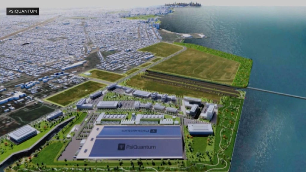 IBM plans to hire hundreds on Far South Side for new delivery center