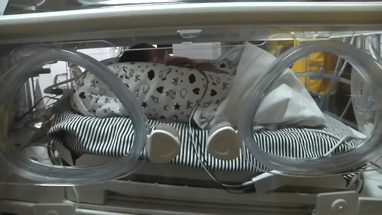 Cases of highly contagious virus that's dangerous for babies surging: CDC