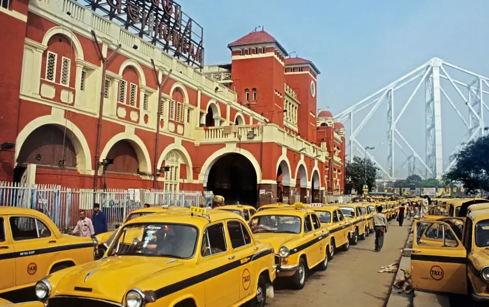 Lucknow cab driver’s pride over daughters’ success goes viral