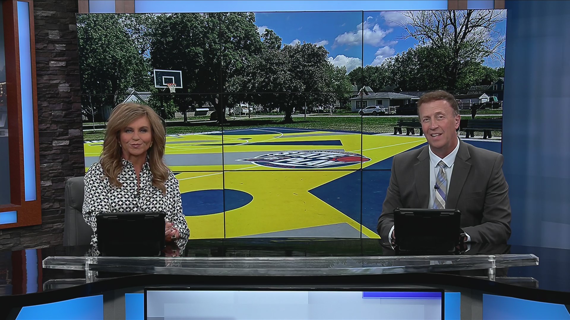 Pacers themed court donated to Herz-Rose Park