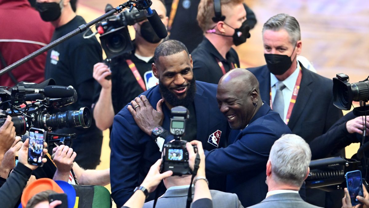 LeBron James da un giro inesperado a su postura sobre Michael Jordan ...