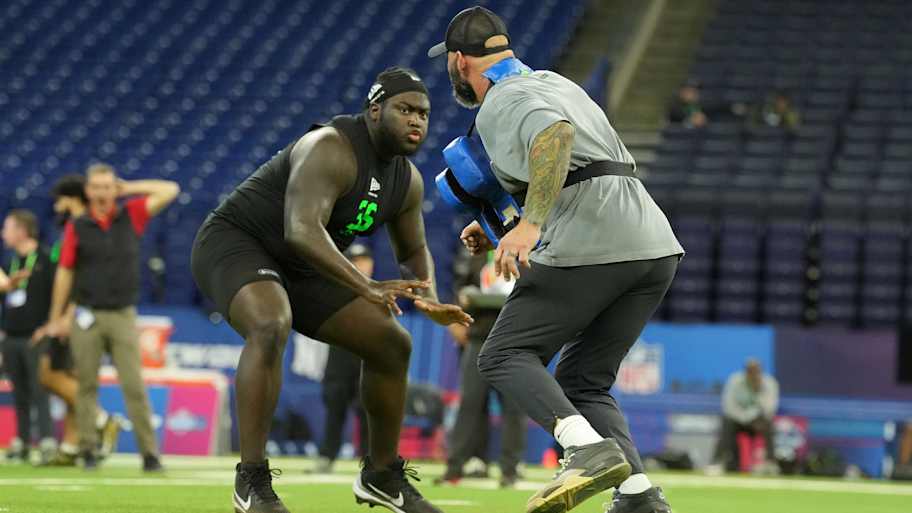 For Eagles sixth-round draft pick, it's back to where he started