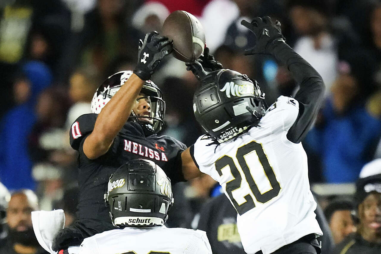 Texas State football lands first 2027 commit in South Oak Cliff DB ...