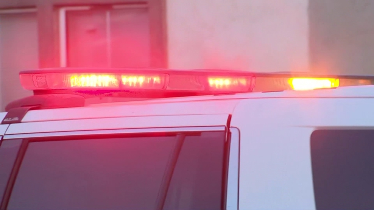 1 dead, 2 seriously hurt after head-on crash in Maricopa
