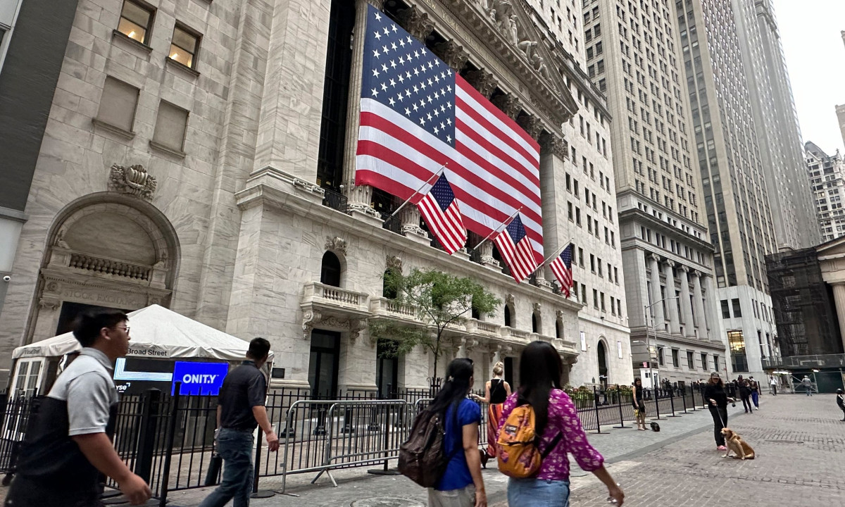 Η Fed διατήρησε αμετάβλητα τα επιτόκια, μεταξύ 3,50% και 3,75%