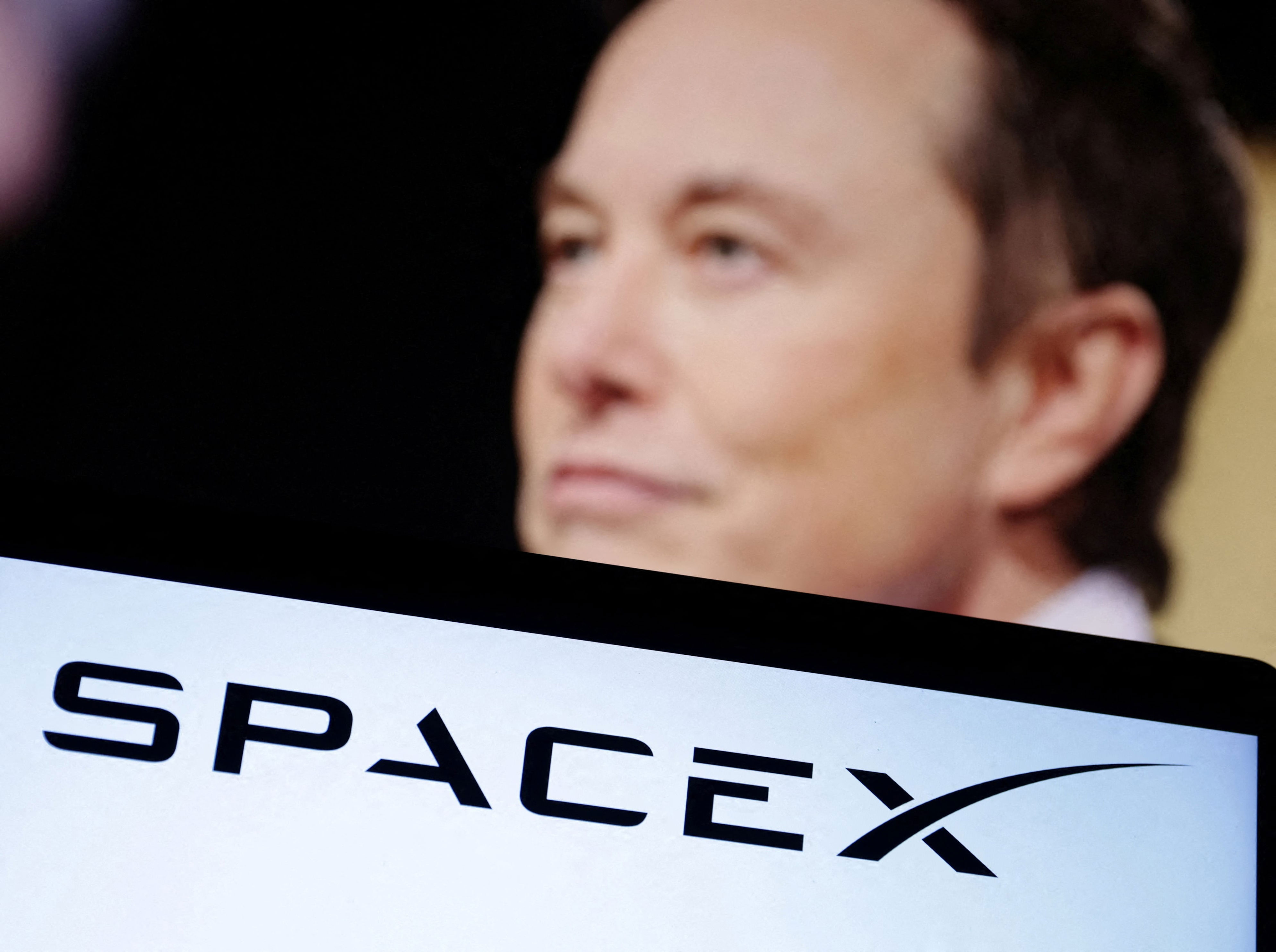 SpaceX plans record $80 billion IPO