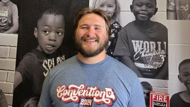 Kirkwood teaching assistant performs Heimlich on student during lunch