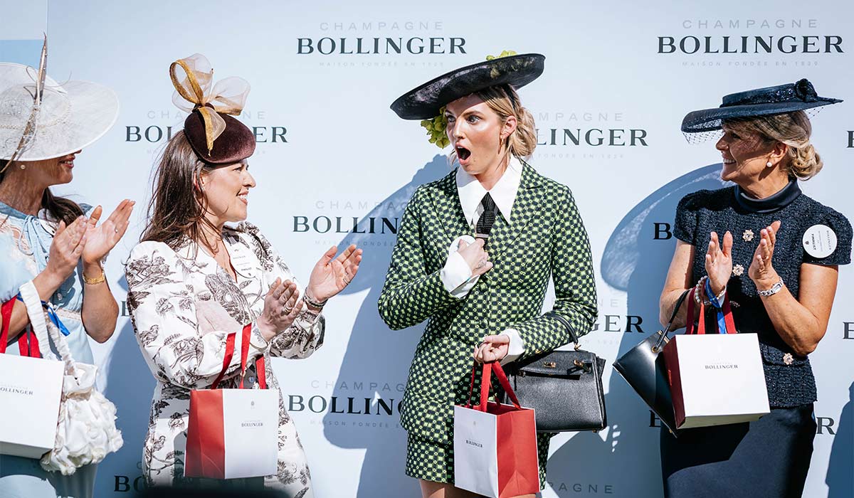 'Shocked' electrical engineer is crowned second best dressed at Punchestown