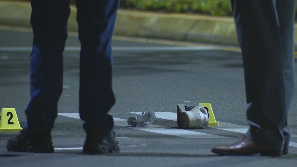 Police seek tips after shooting leaves man lying in Renton intersection