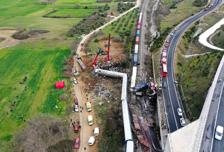 Τέμπη: Το Δημόσιο παραιτείται από ένδικα μέσα για τις αποζημιώσεις των ...