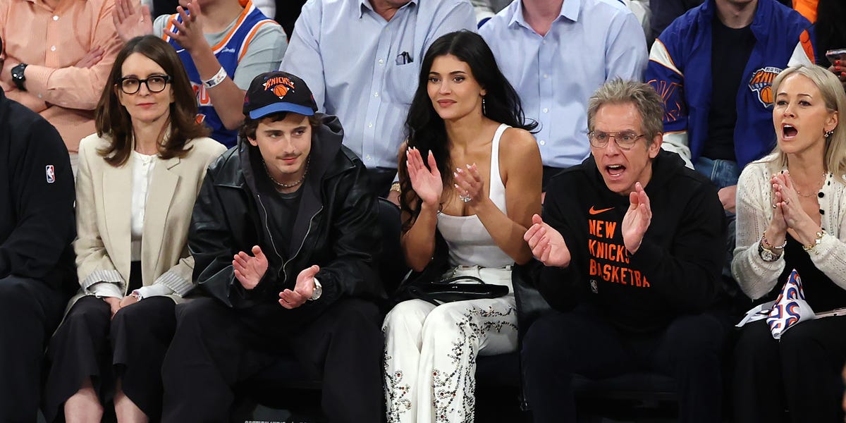 Kylie Jenner wore this denim trend I never thought would come back—now ...