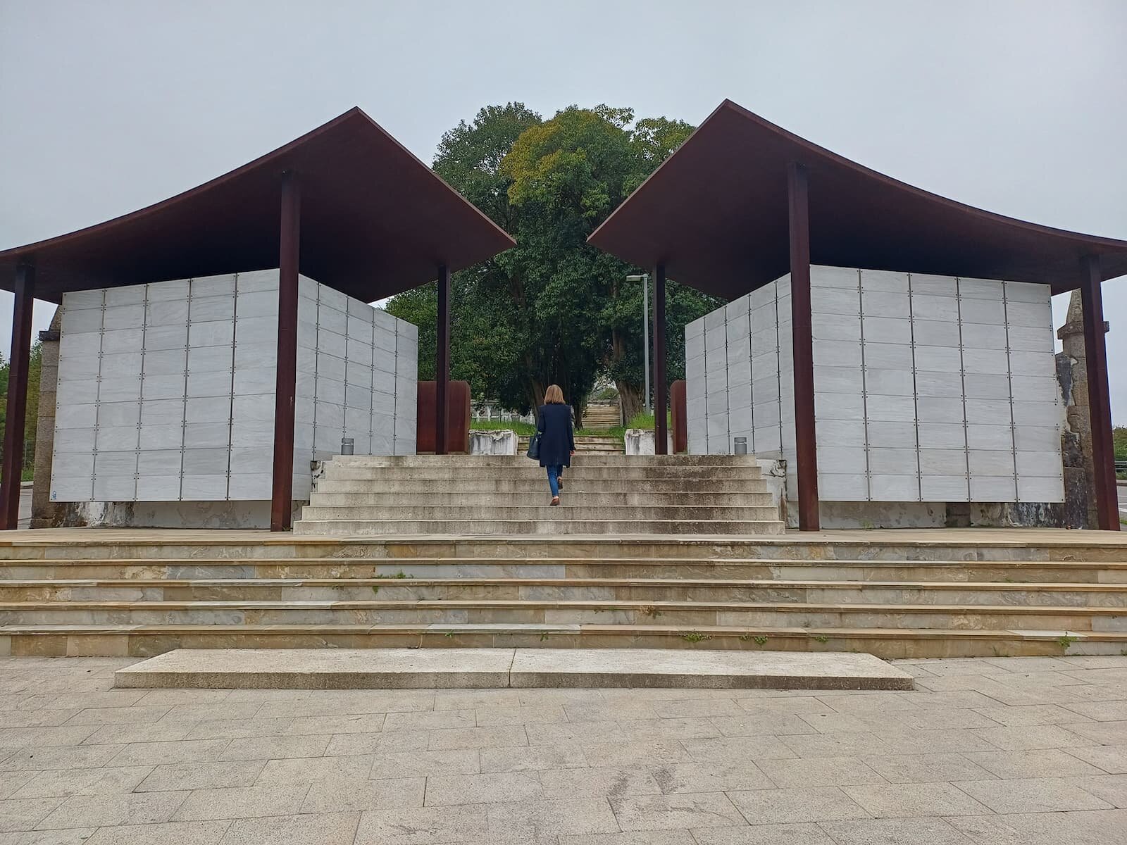 Una visita al cementerio viejo de Mondoñedo, en la provincia de Lugo ...