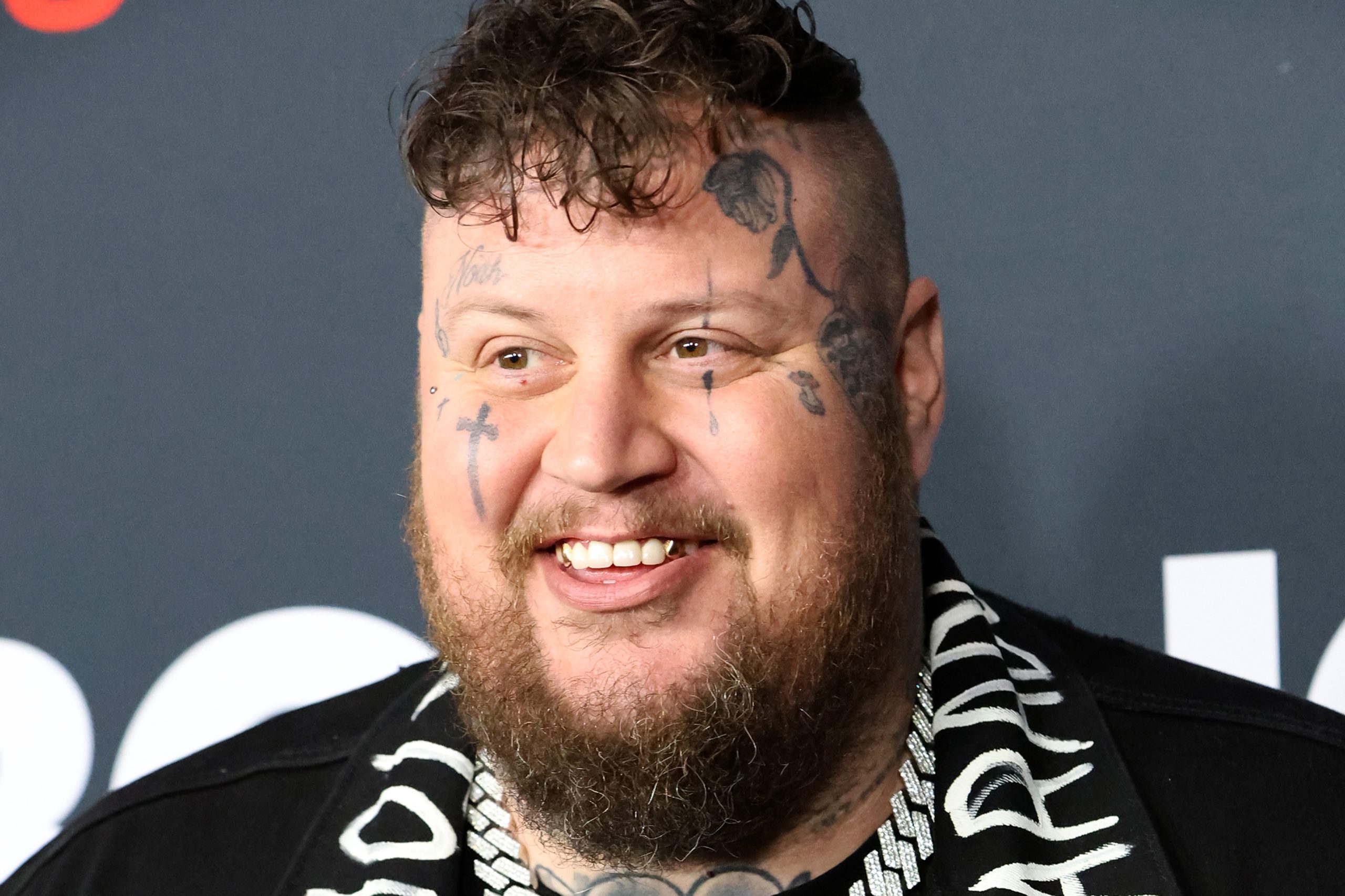 Jelly Roll opens up about gaining weight back after losing over 200 ...